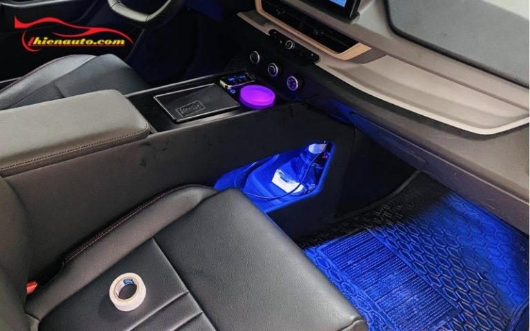 Độ đèn Led Gầm Ghế Suzuki Fronx Sang Trọng